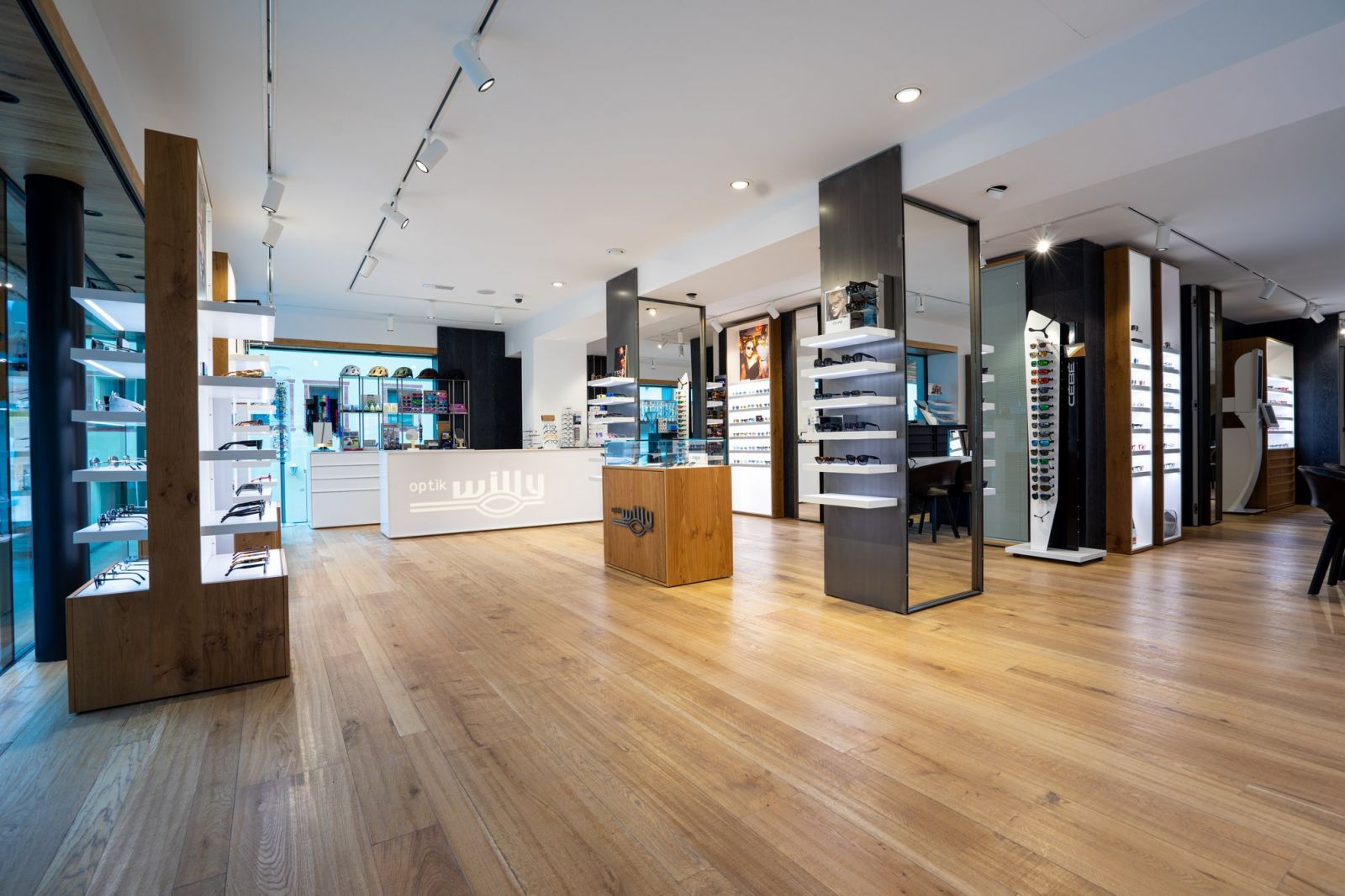 Our team - Optik Willy